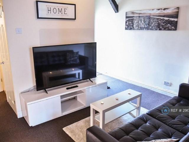1 bedroom in a house share to rent