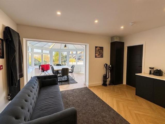 1 bedroom in a house share to rent