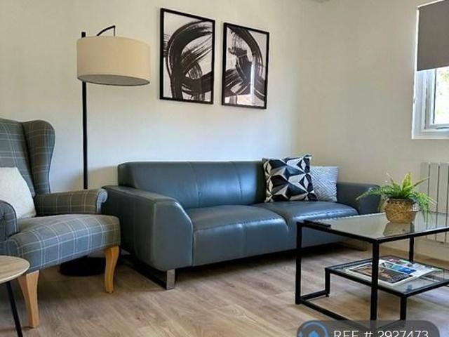 1 bedroom in a house share to rent