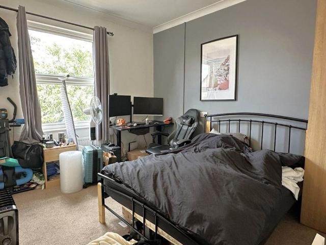 1 bedroom in a house share to rent