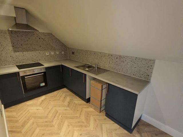 1 bedroom in a house share to rent