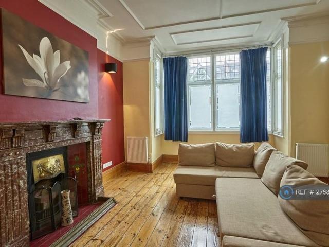 1 bedroom in a house share to rent