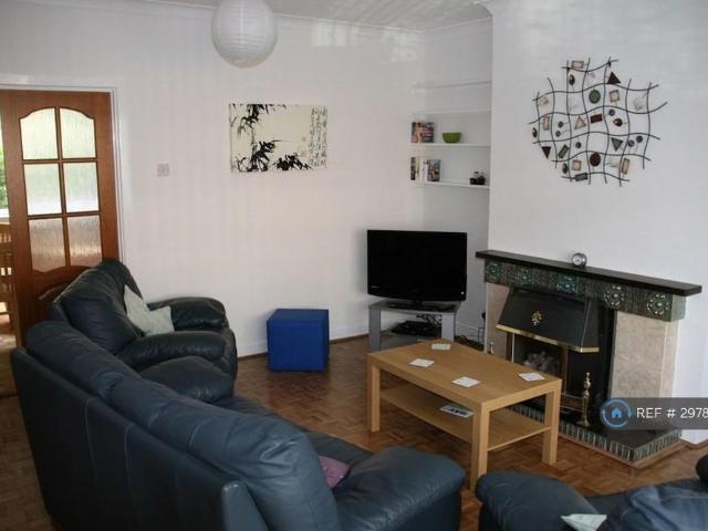 1 bedroom in a house share to rent
