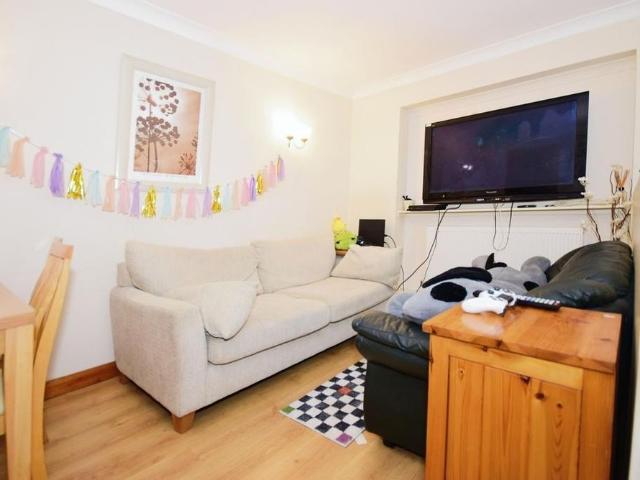 1 bedroom in a house share to rent