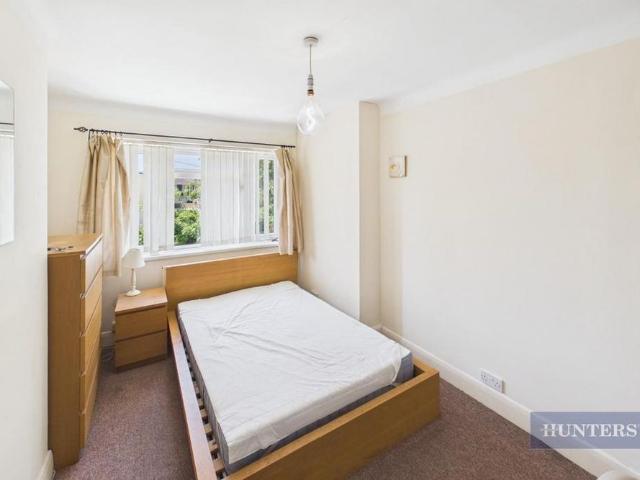 1 bedroom in a house share to rent