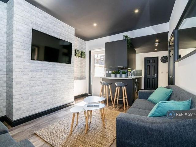 1 bedroom in a house share to rent