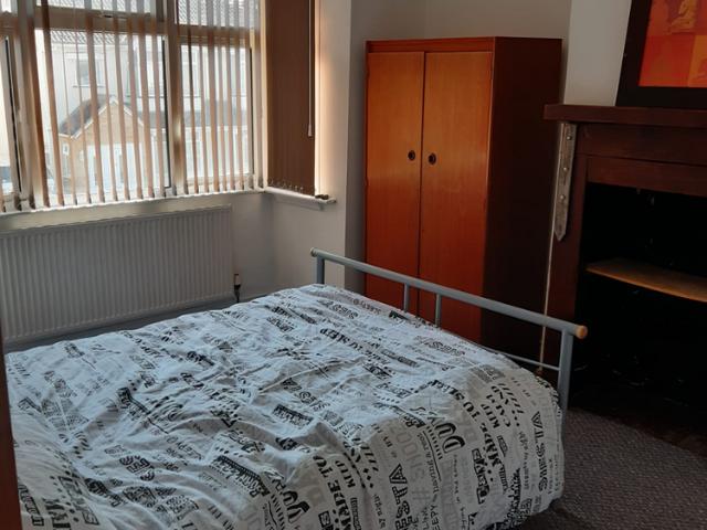 1 bedroom in a house share to rent