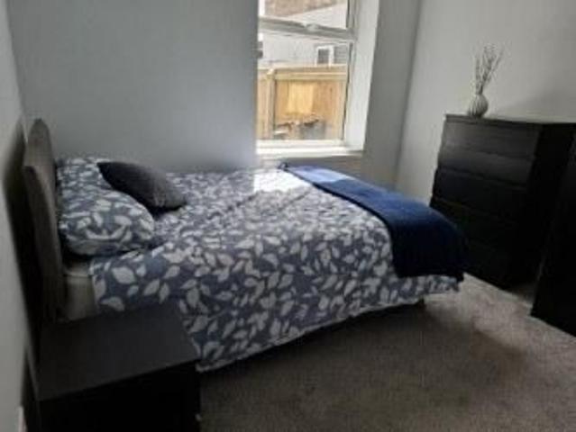 1 bedroom in a house share to rent