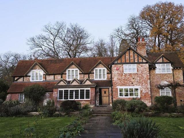 1 bedroom in a house share to rent