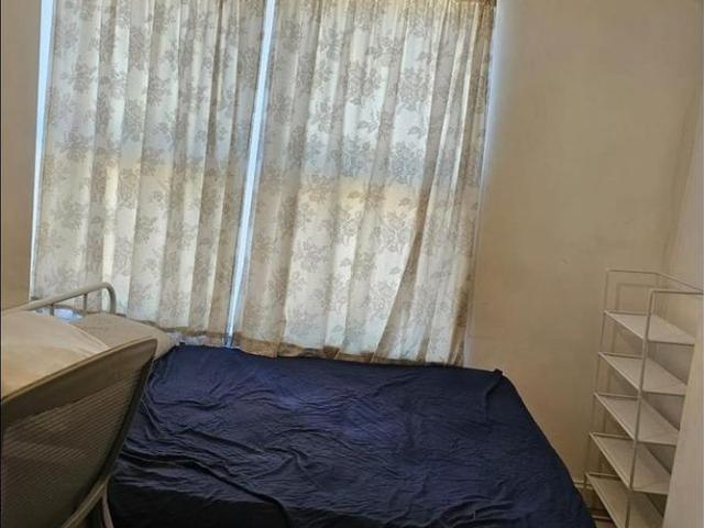 1 bedroom in a house share to rent