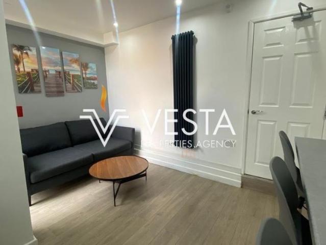 1 bedroom in a house share to rent