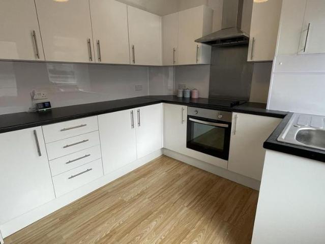 1 bedroom in a house share to rent