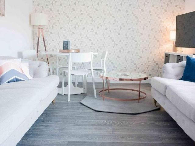 1 bedroom in a house share to rent