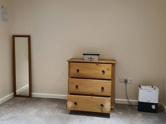 1 bedroom in a house share to rent