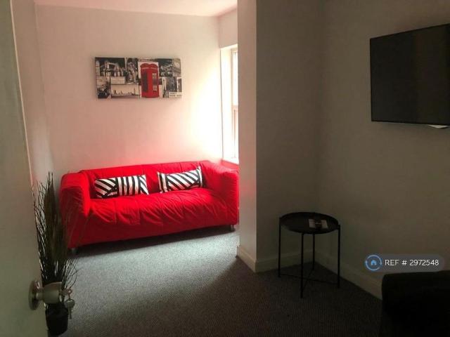 1 bedroom in a house share to rent