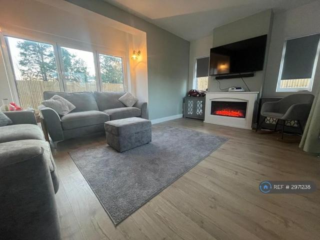 1 bedroom in a house share to rent