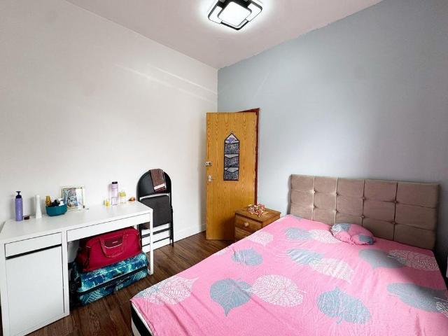 1 bedroom in a house share to rent