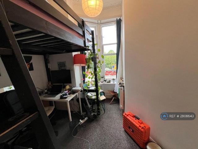 1 bedroom in a house share to rent