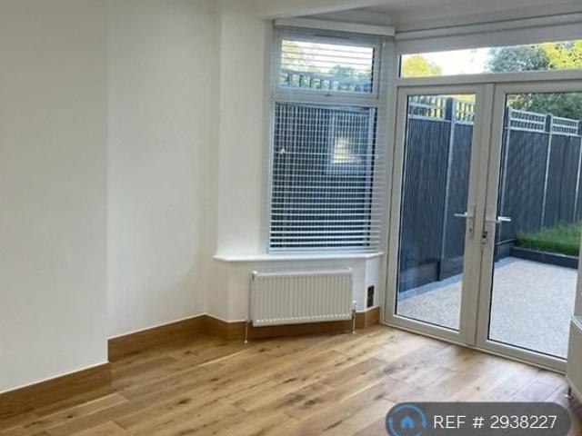 1 bedroom in a house share to rent