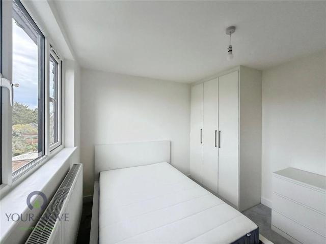 1 bedroom in a house share to rent