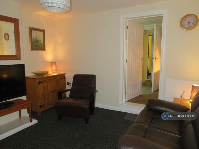 1 bedroom in a house share to rent