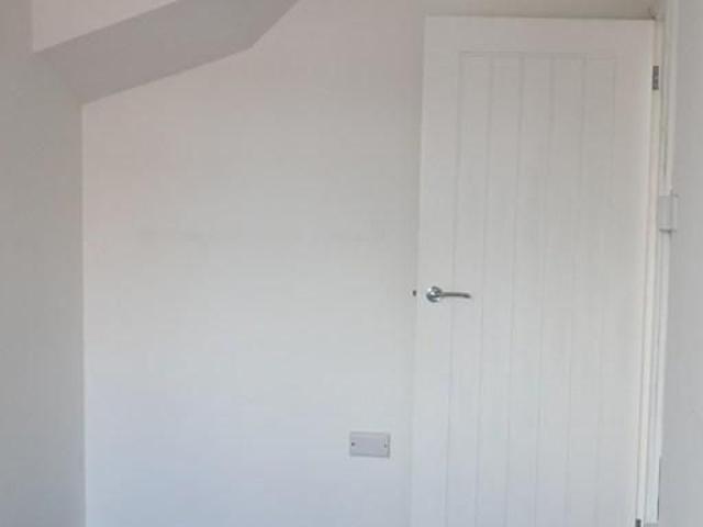 1 bedroom in a house share to rent