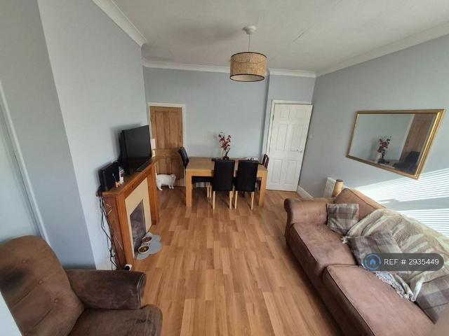 1 bedroom in a house share to rent