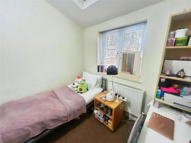1 bedroom in a house share to rent