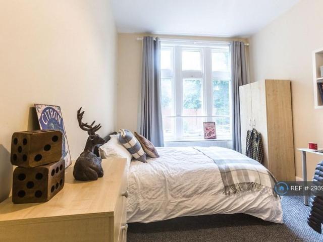 1 bedroom in a house share to rent