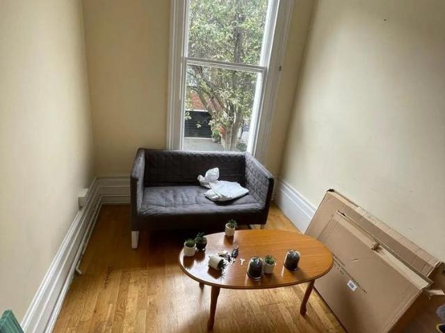 1 bedroom in a house share to rent
