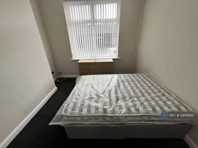 1 bedroom in a house share to rent