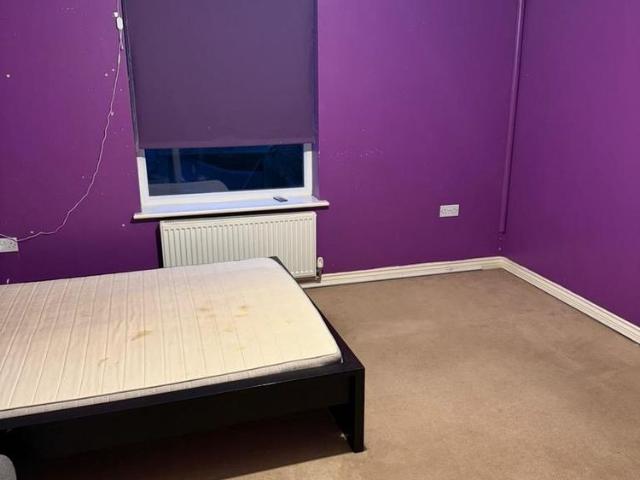 1 bedroom in a house share to rent
