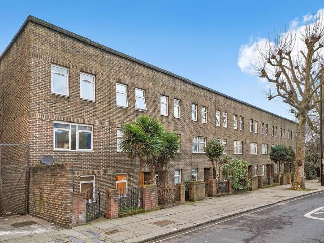 1 bedroom in a house share to rent