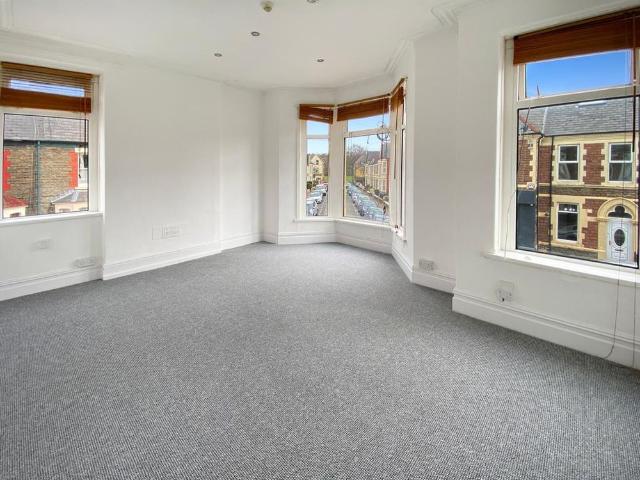 1 bedroom in a house share to rent