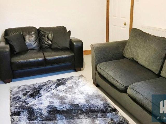 1 bedroom in a house share to rent