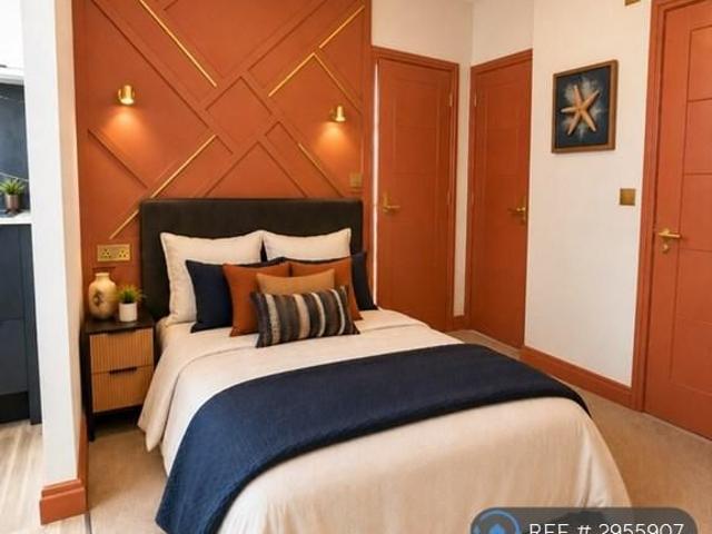 1 bedroom in a house share to rent
