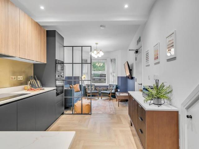 1 bedroom in a house share to rent