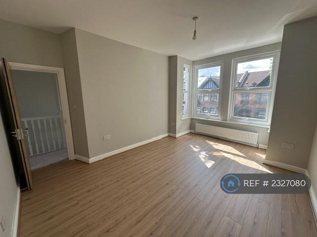 1 bedroom in a house share to rent