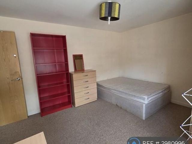 1 bedroom in a house share to rent