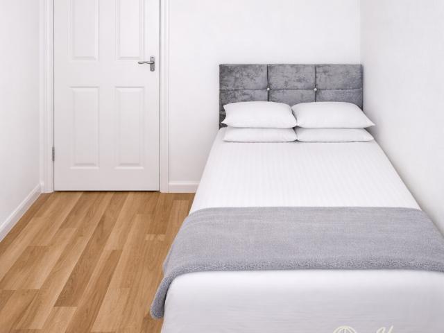 1 bedroom in a house share to rent