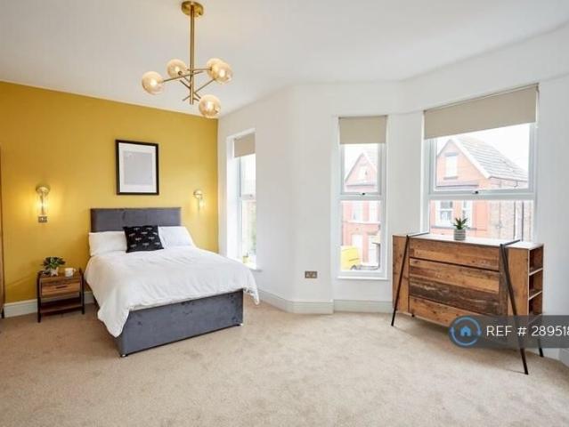 1 bedroom in a house share to rent