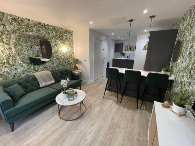 1 bedroom in a house share to rent