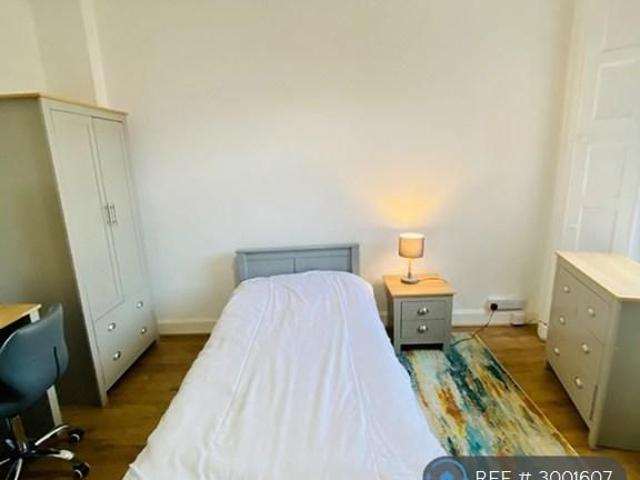 1 bedroom in a house share to rent