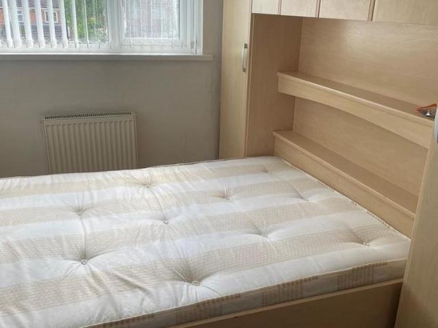 1 bedroom in a house share to rent
