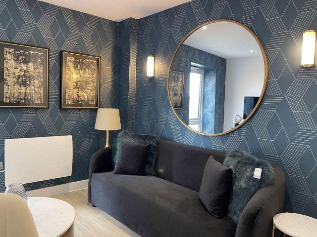 1 bedroom in a house share to rent