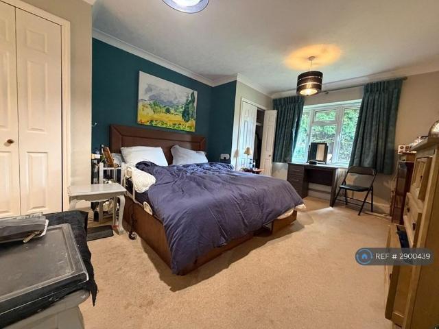 1 bedroom in a house share to rent