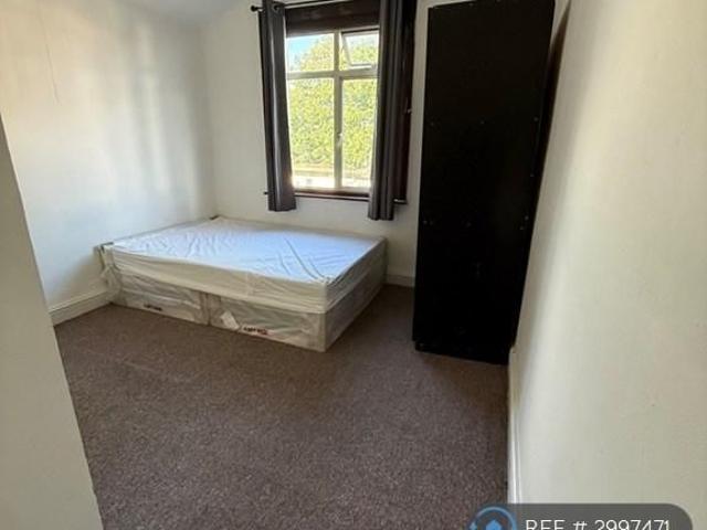 1 bedroom in a house share to rent