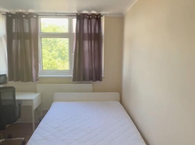 1 bedroom in a house share to rent