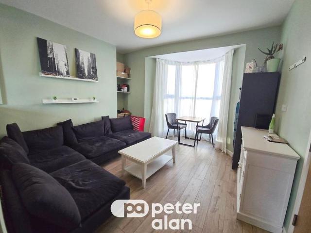 1 bedroom in a house share to rent