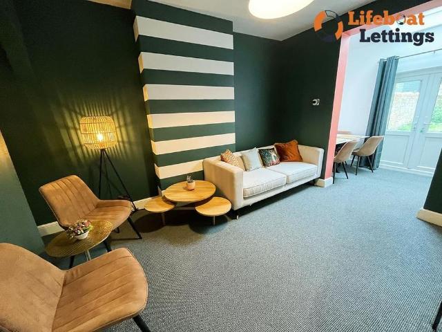 1 bedroom in a house share to rent